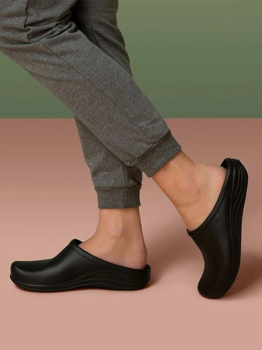 Buy Women’s Orthopedic Clogs in Dubai,UAE | Aetrex – Aetrex Middle East